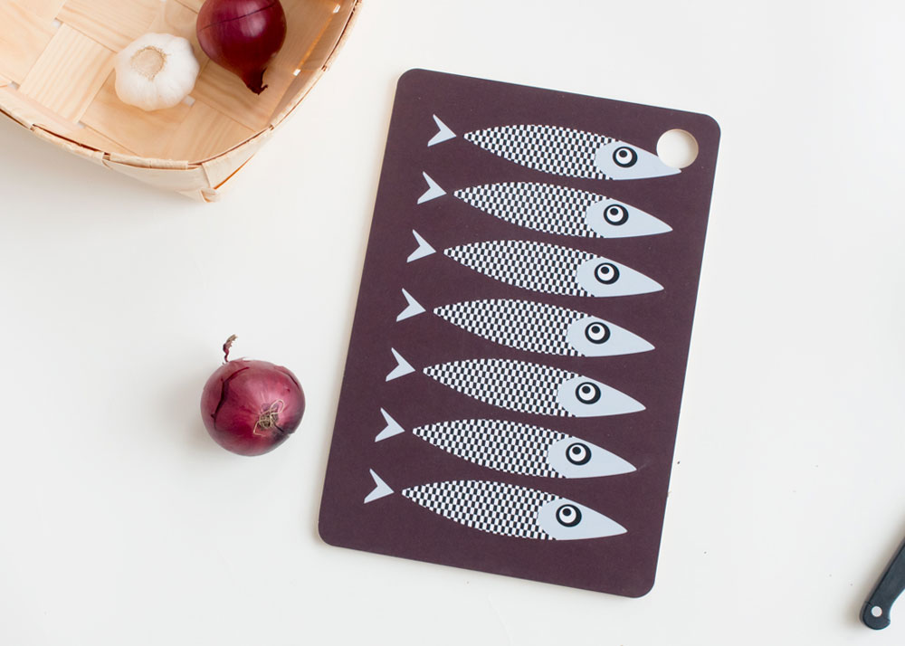 Sardines Cutting Board – NÄMÄ